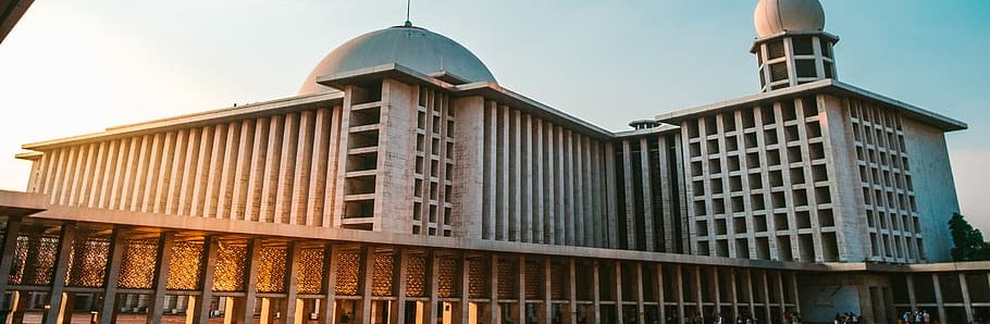 The Quran With Cross-references (November 2022)