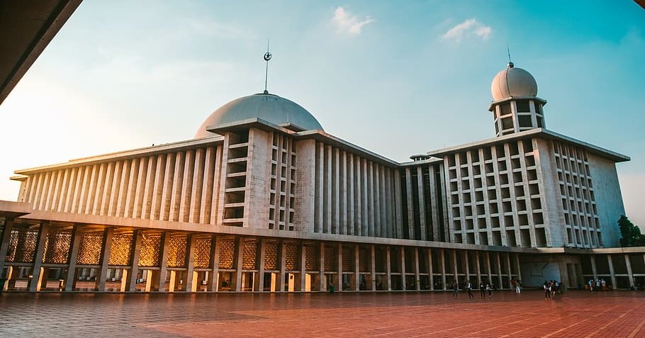 The Quran With Cross-references (November 2022)