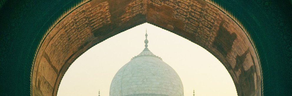 Early Islamic Theology: The Mu`tazilites and al-Ash`ari: Texts and ...